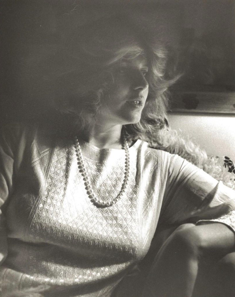 Joanna Brouk – Red Crystal